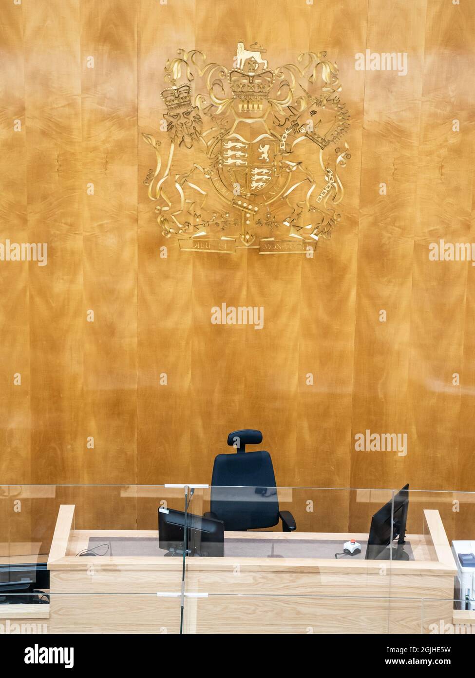 Judges bench hi-res stock photography and images - Alamy