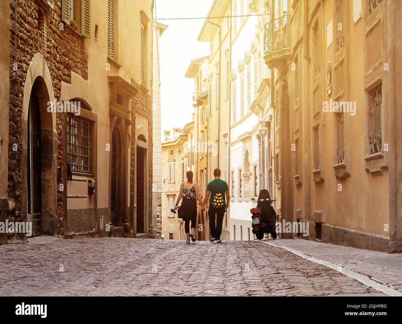 Two people walking along narrow hi-res stock photography and images - Alamy