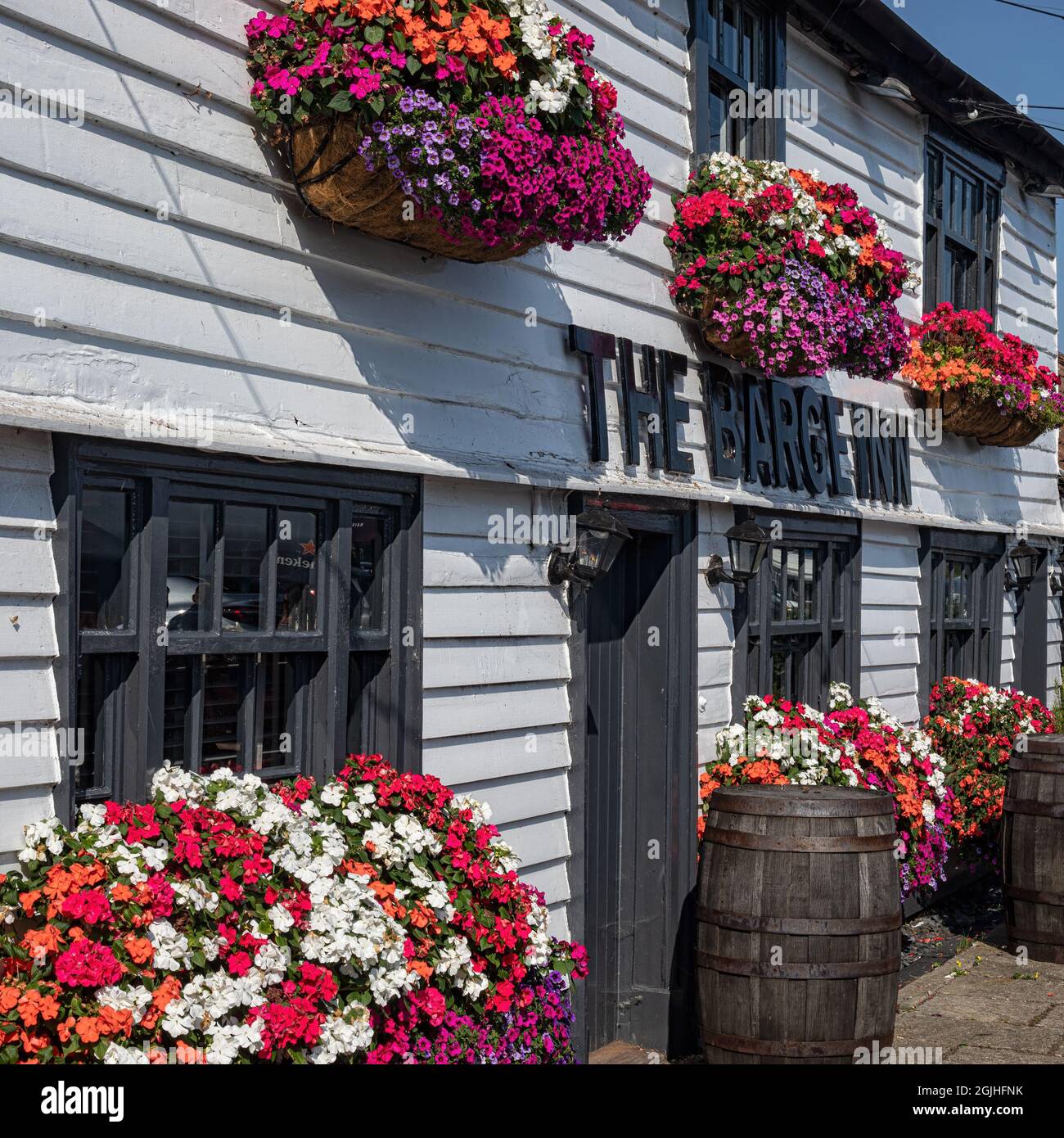 BATTLESBRIDGE, ESSEX, UK - SEPTEMBER 05, 2021: Exterior view of the ...