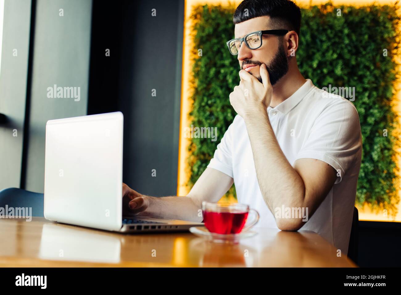 Using a lapt hi-res stock photography and images - Alamy