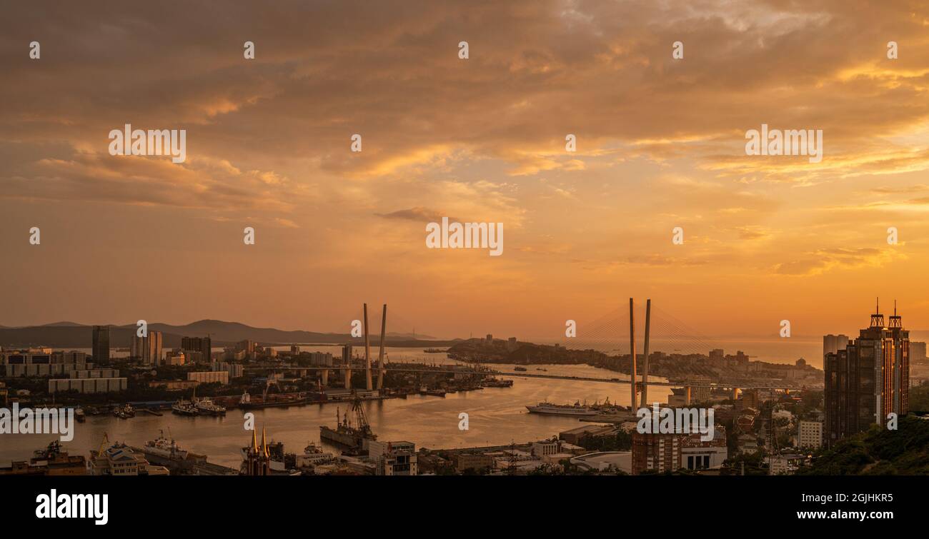 City skyline at the sunset. Golden hour Stock Photo - Alamy