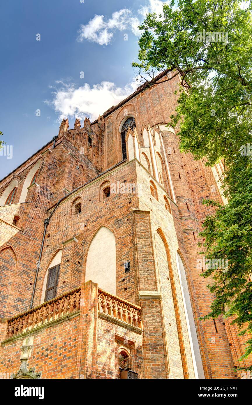 Torun cathedral hi-res stock photography and images - Alamy