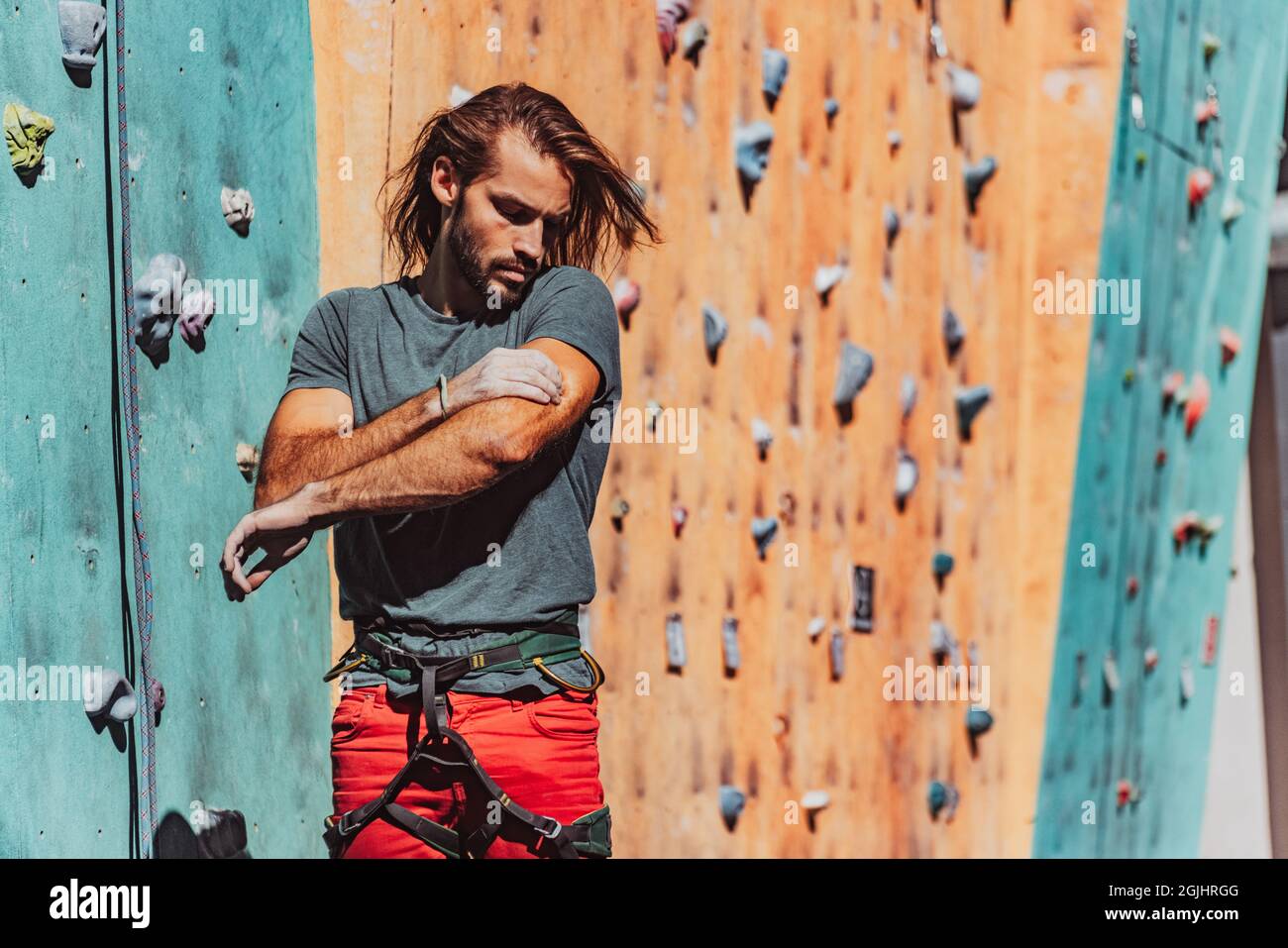 Muscular man rock climber in hi-res stock photography and images - Alamy