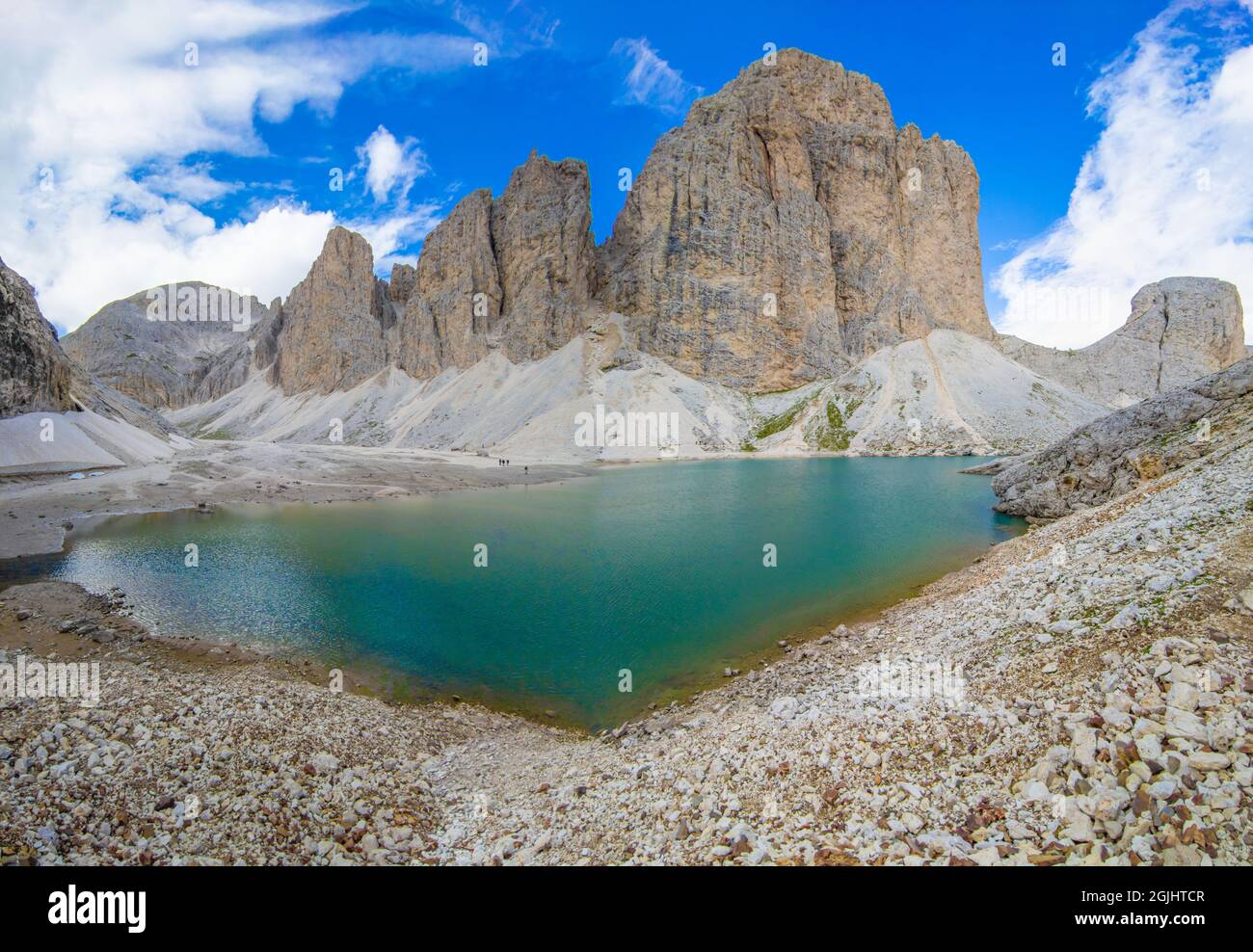Dolomiti (Italy) - A view of the awesome Dolomites mountain range ...