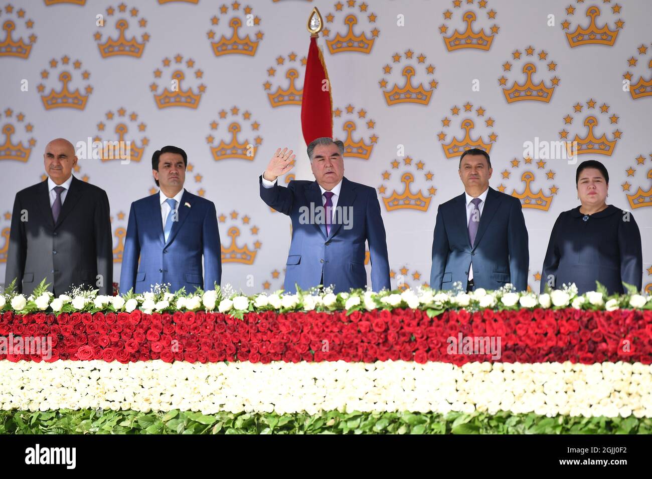 (210910) -- DUSHANBE, Sept. 10, 2021 (Xinhua) -- President of ...