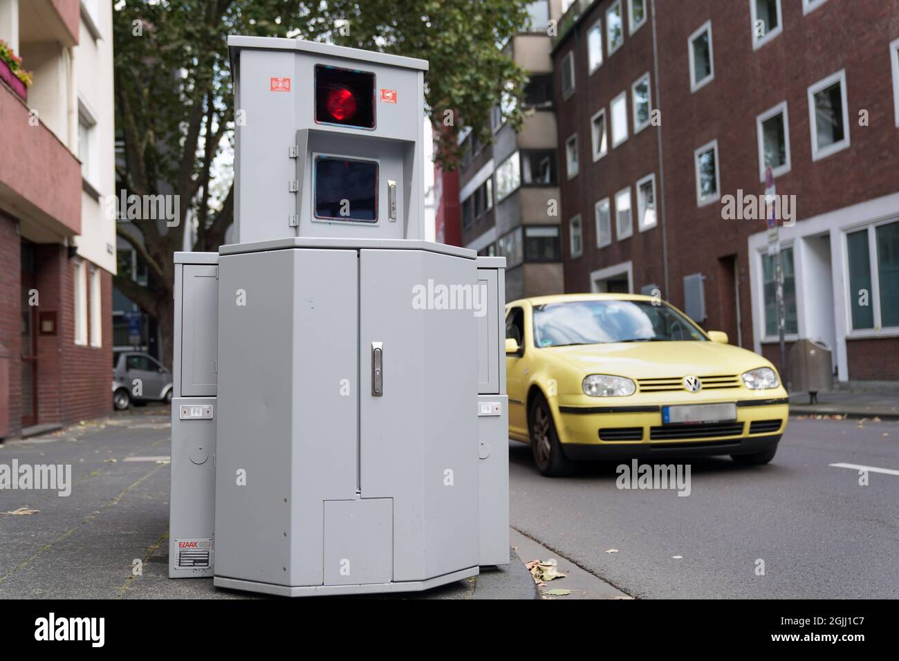 Mobile radar system (enforcement trailer), semi-station on trailer for ...
