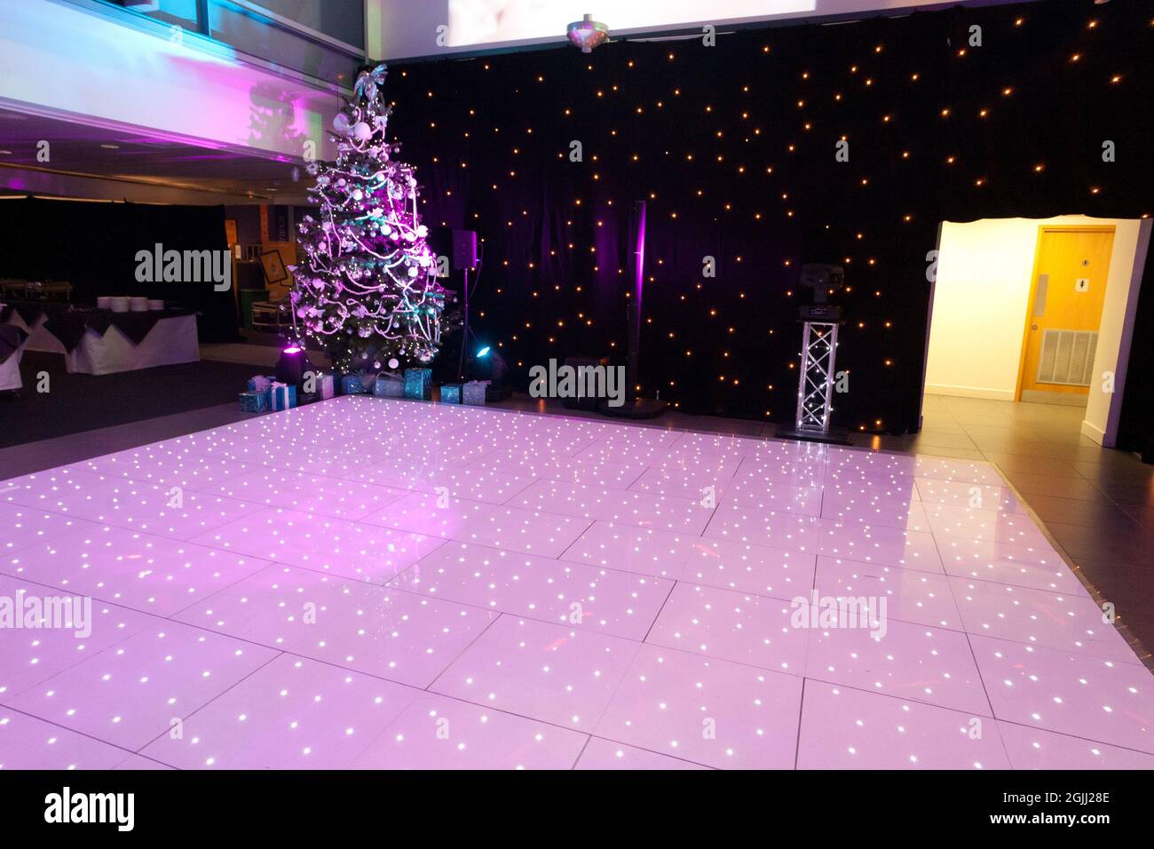 3d Wallpaper Empty Disco Floor