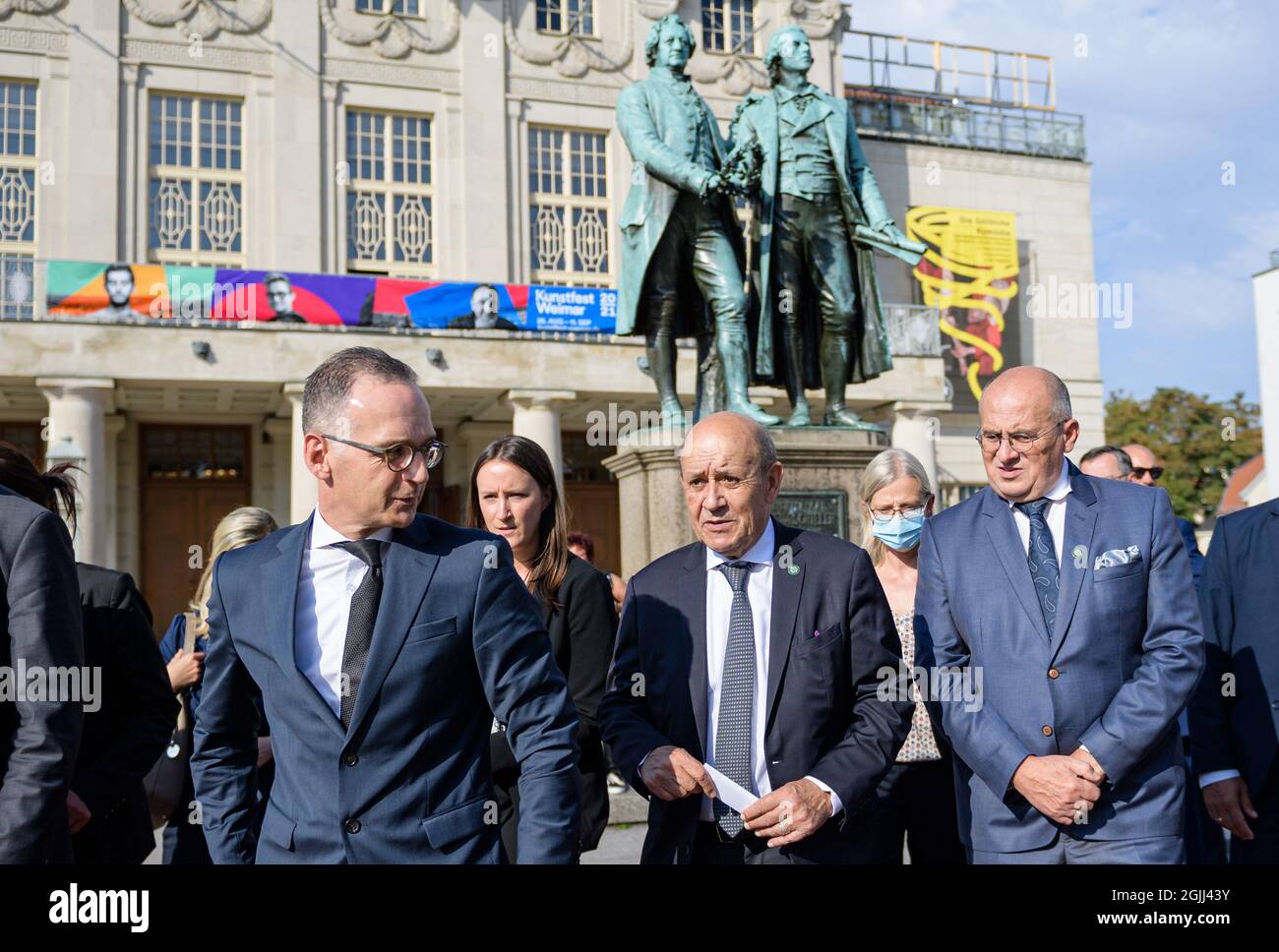 Rau triangle hi-res stock photography and images - Alamy