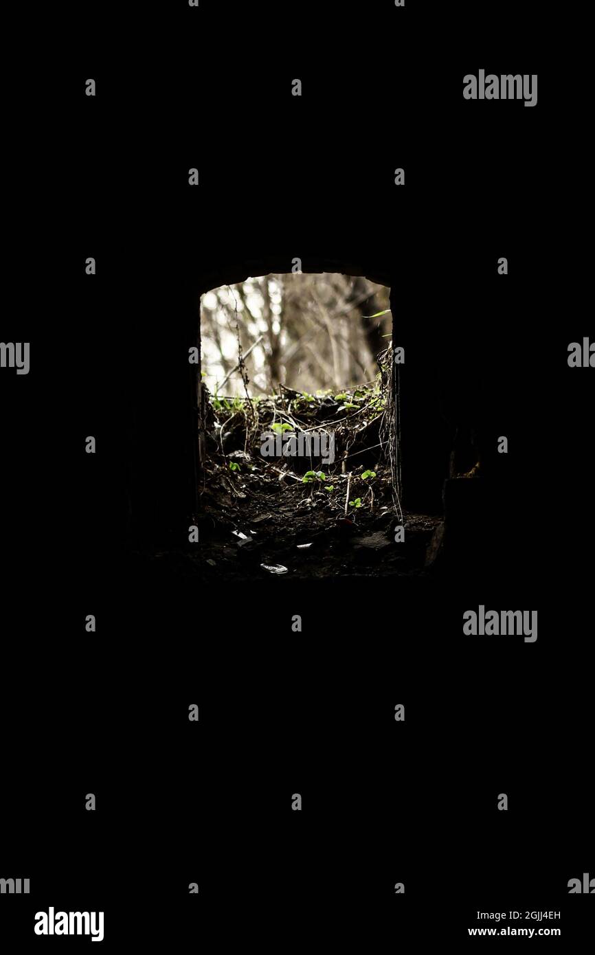 Pitch Black High Resolution Stock Photography and Images - Alamy