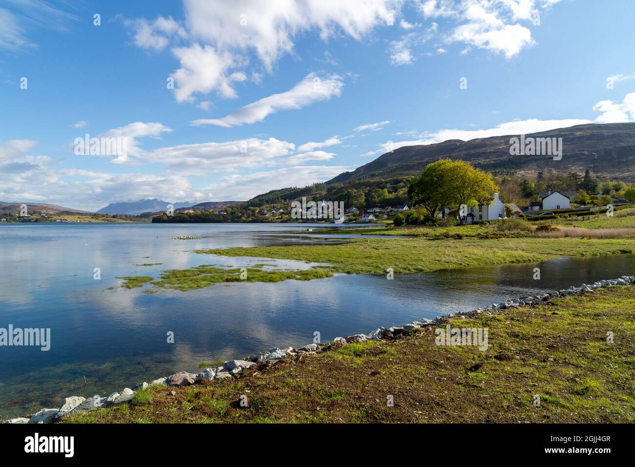 Beautiful harbour portree isle hi-res stock photography and images - Alamy