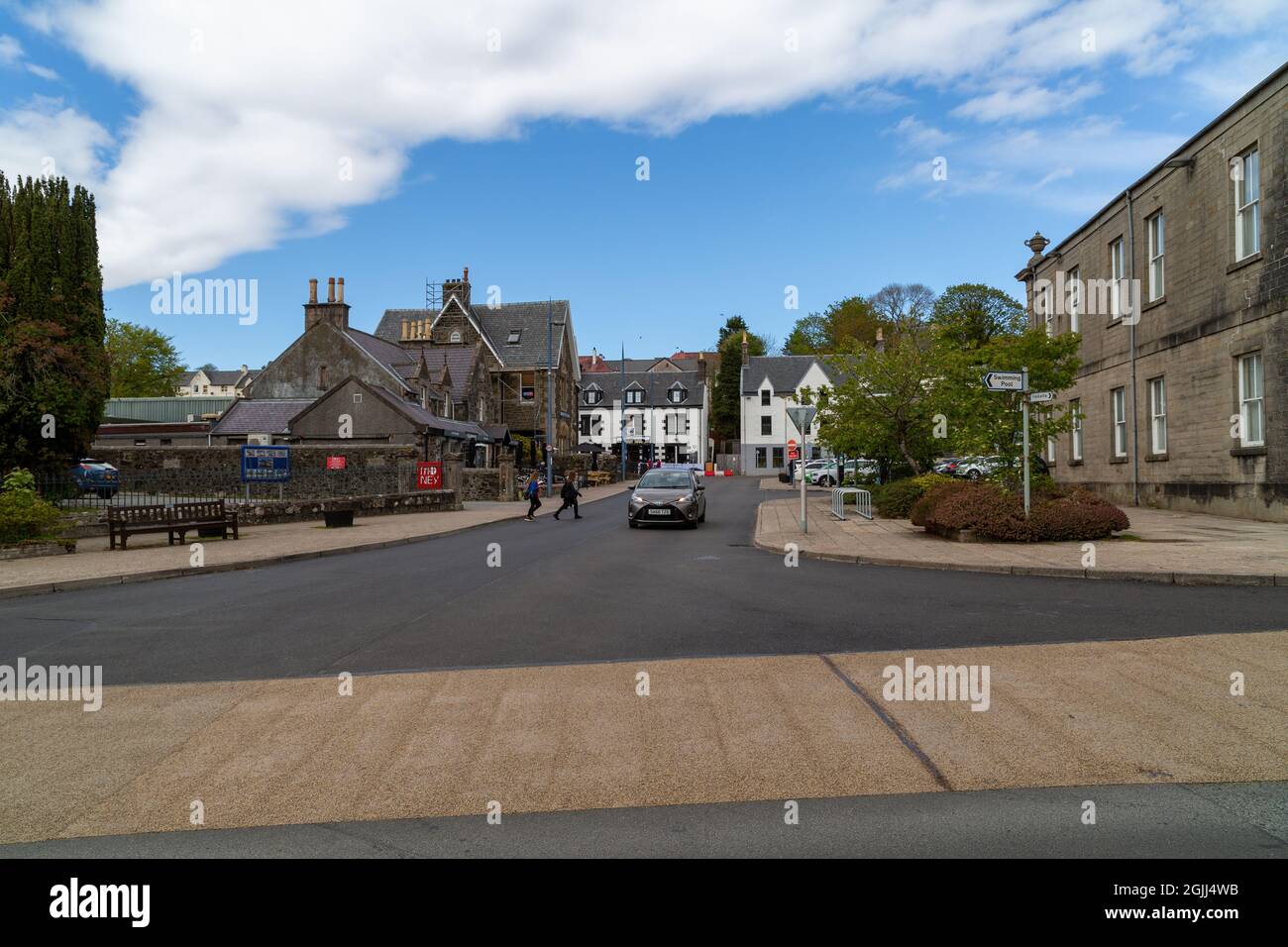 Portree town square, Isle of Skye, Scotland UK Stock Photo - Alamy