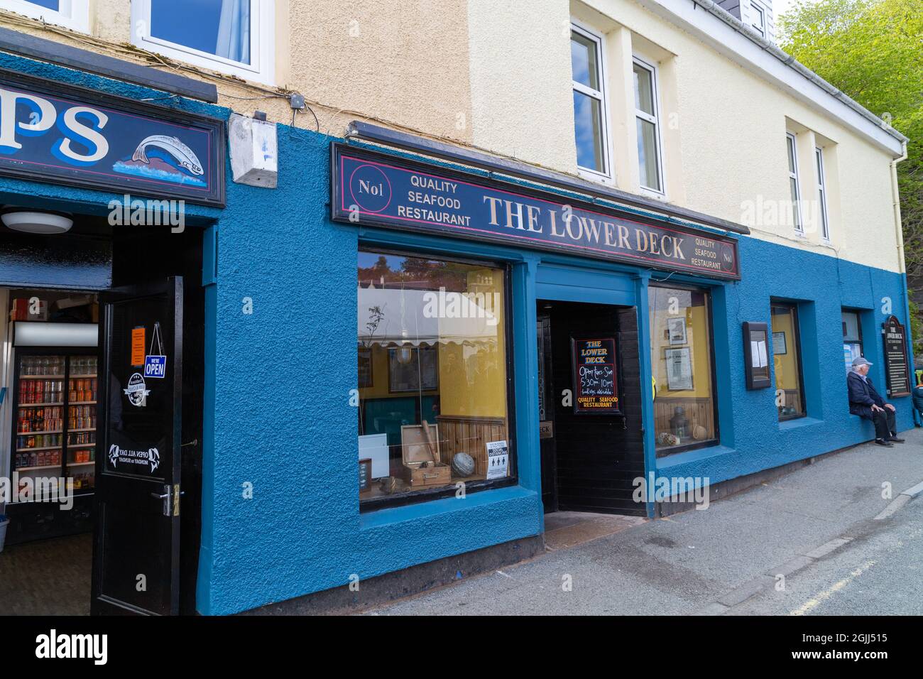 The Lower Deck, Portree Stock Photo - Alamy