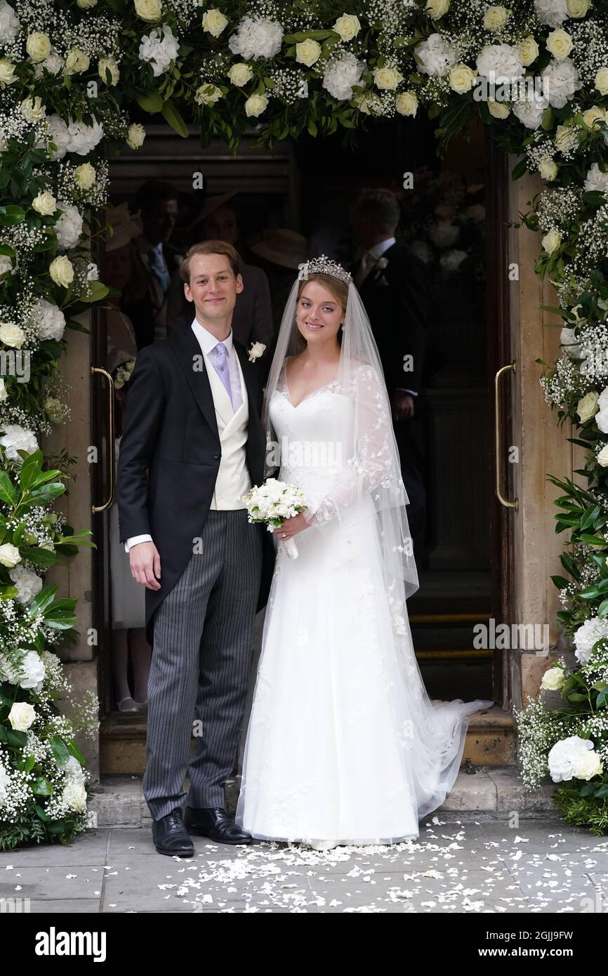 Flora Ogilvy, granddaughter of Princess Alexandra, with her husband ...