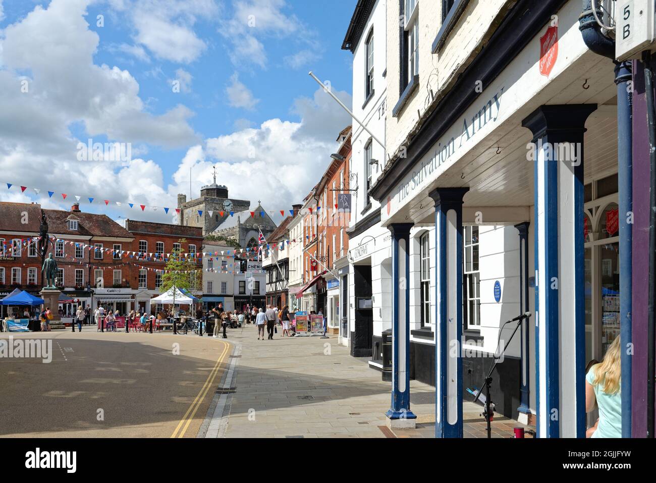 The market square in the historic town of Romsey on a sunny summers day ...