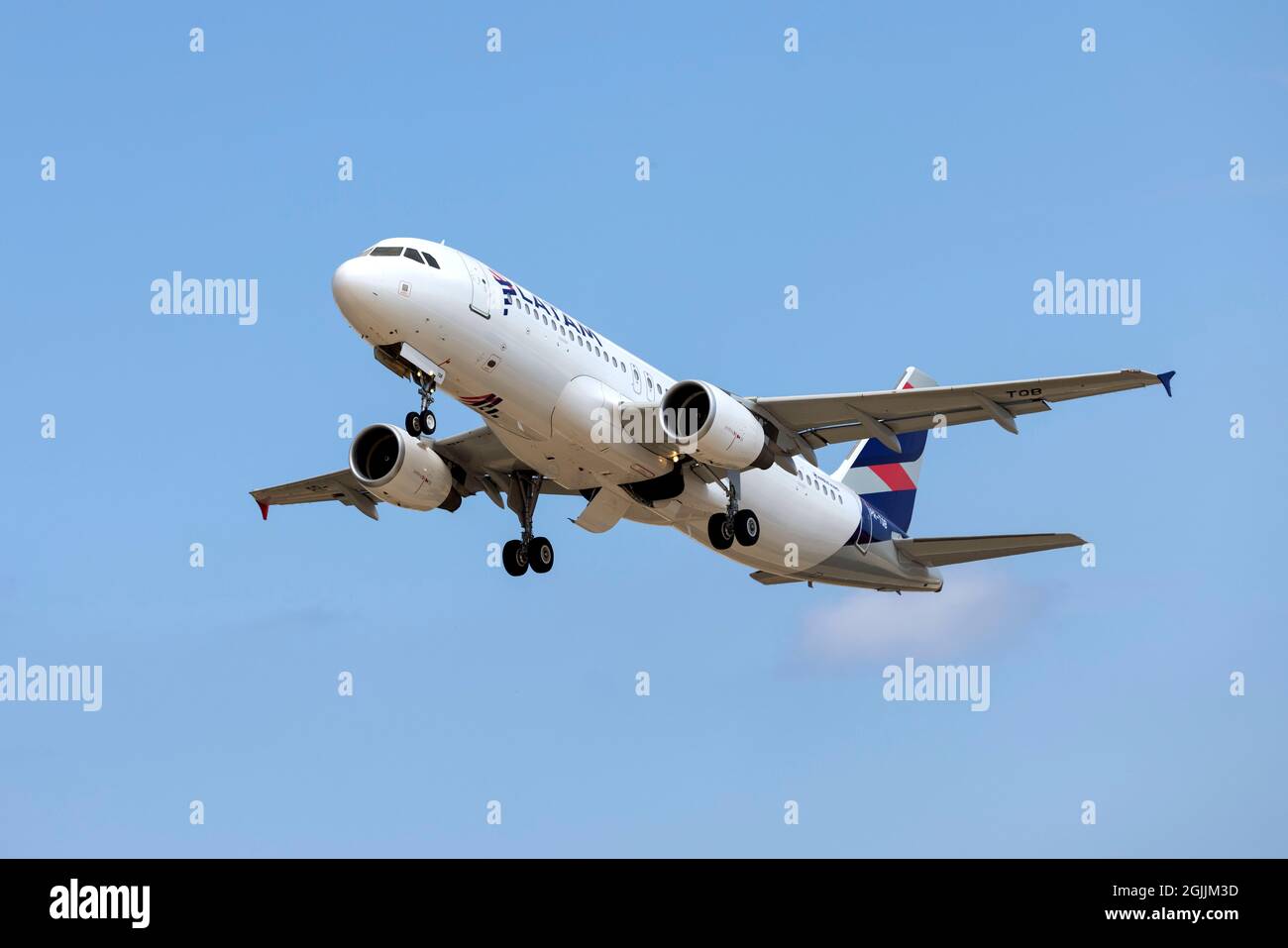 Airbus A320 Takeoff Sunset High Resolution Stock Photography and Images ...