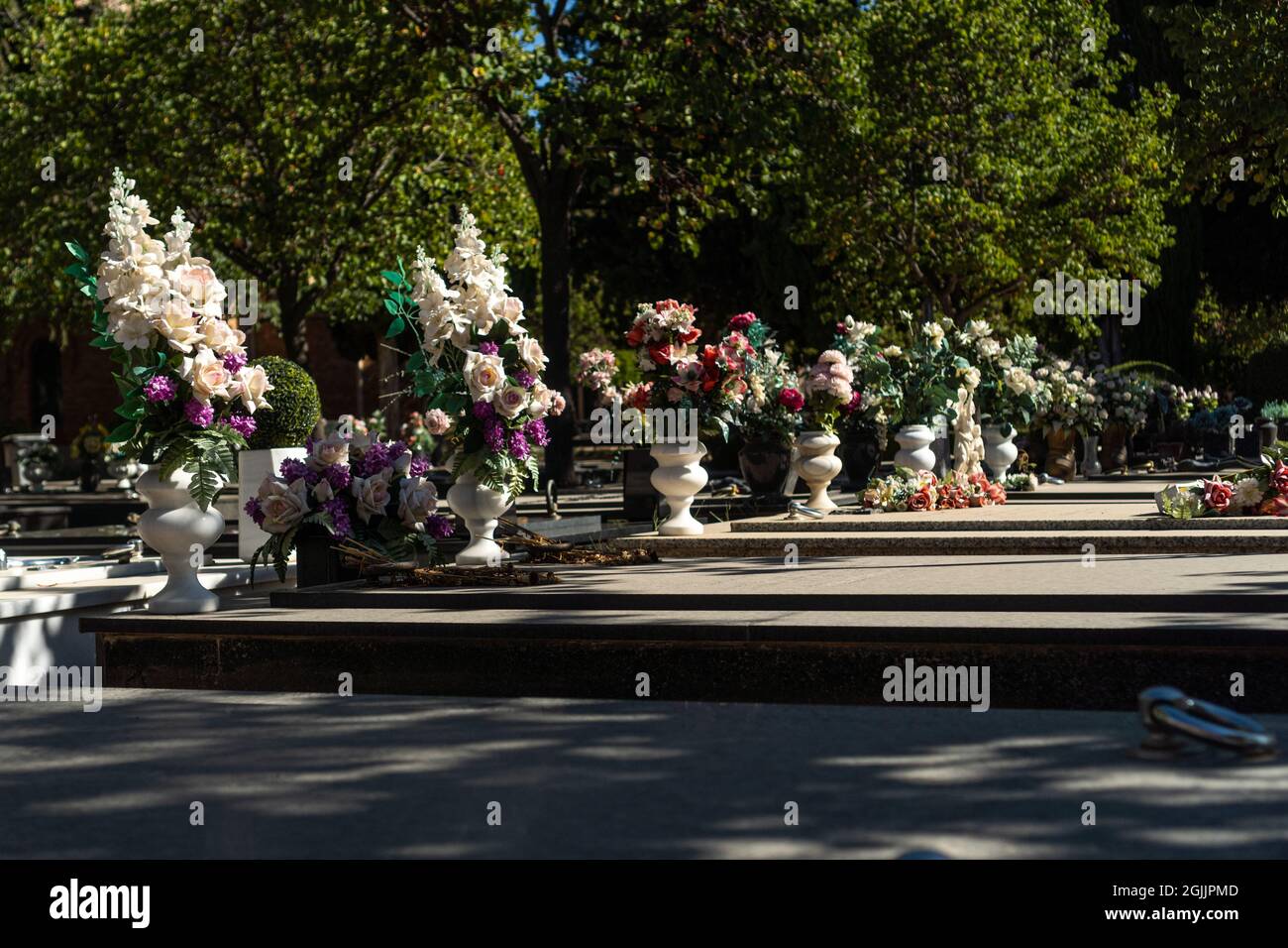 Offering concrete stone hi-res stock photography and images - Alamy
