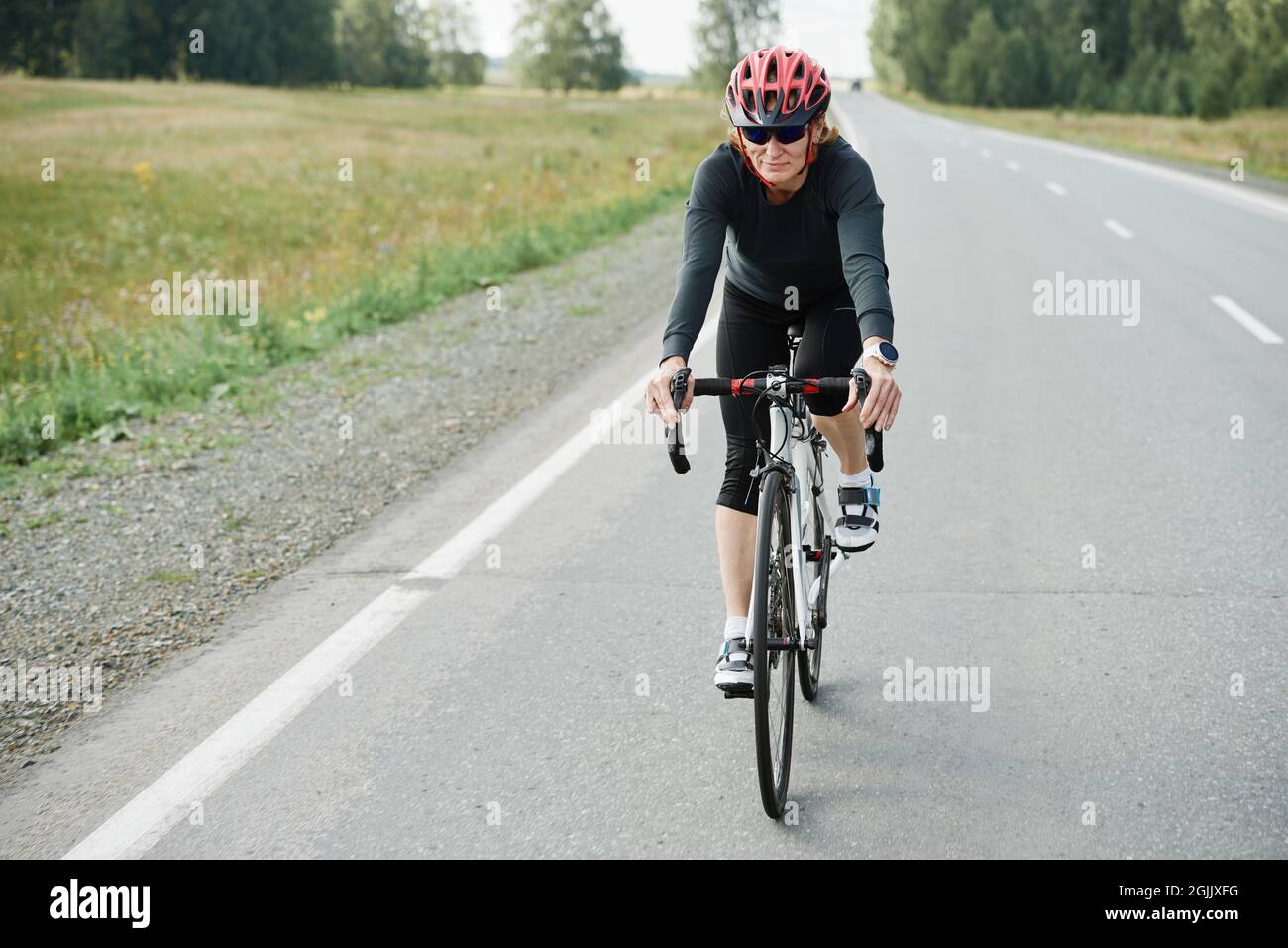 Open road endurance race hi-res stock photography and images - Alamy