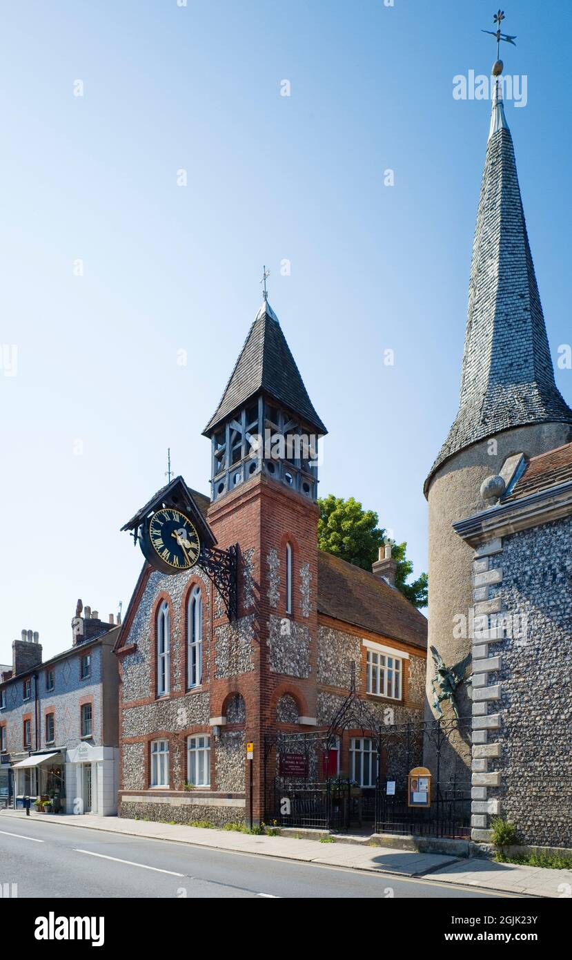 St Michael's church in the High Street, Lewes, East Sussex Stock Photo ...