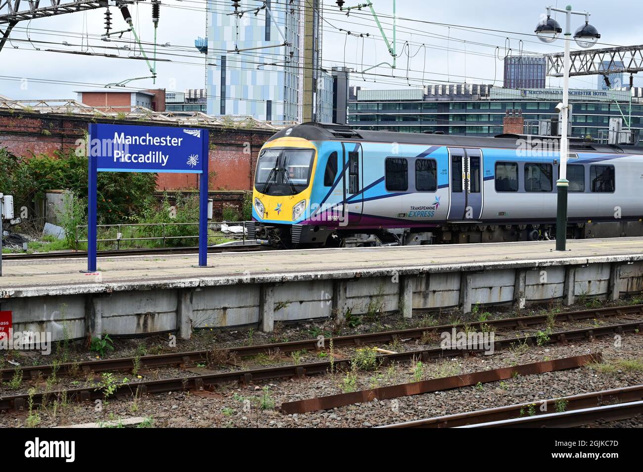 Class 185 locomotive hi-res stock photography and images - Alamy