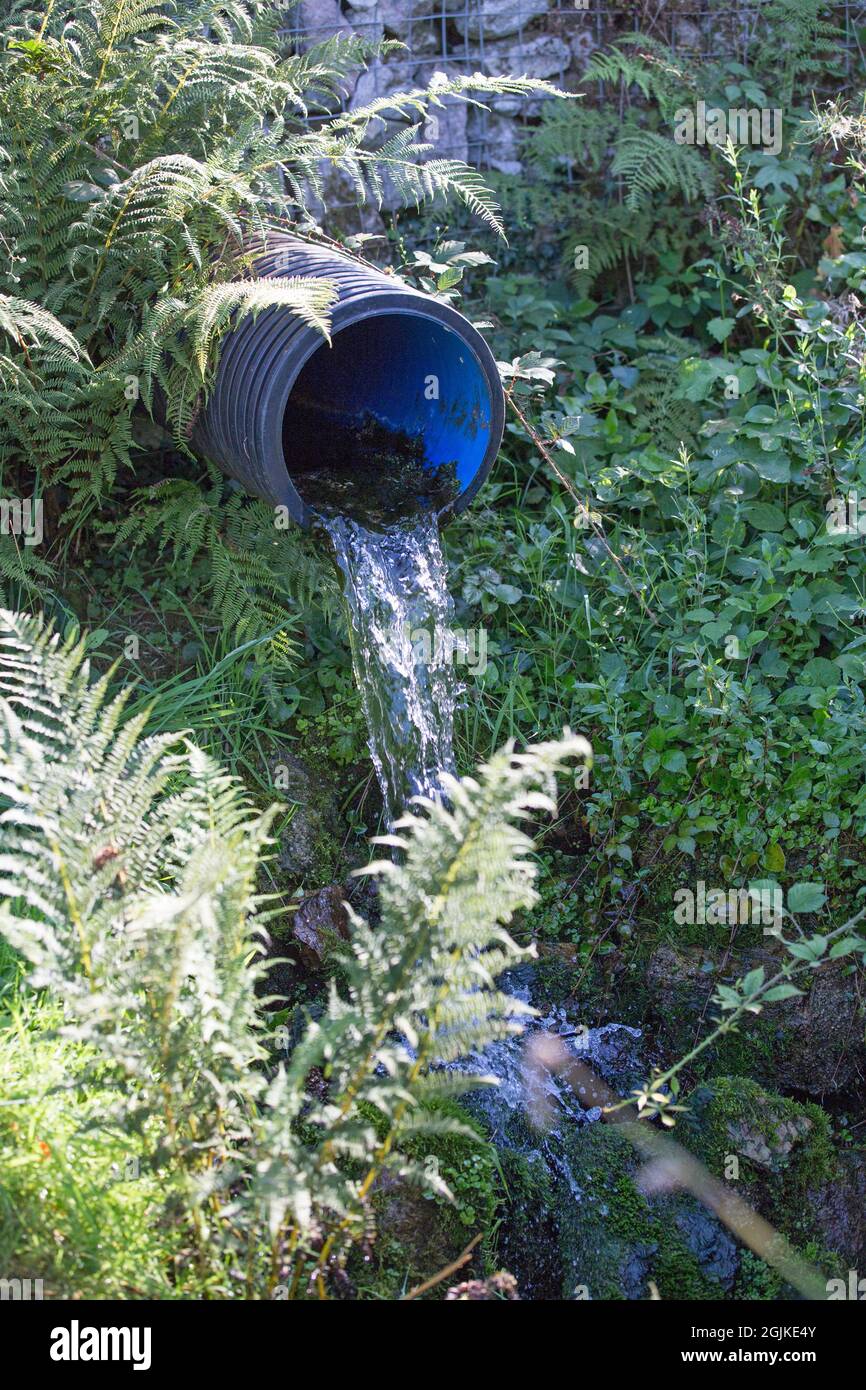 Cornish natural spring water hi-res stock photography and images - Alamy