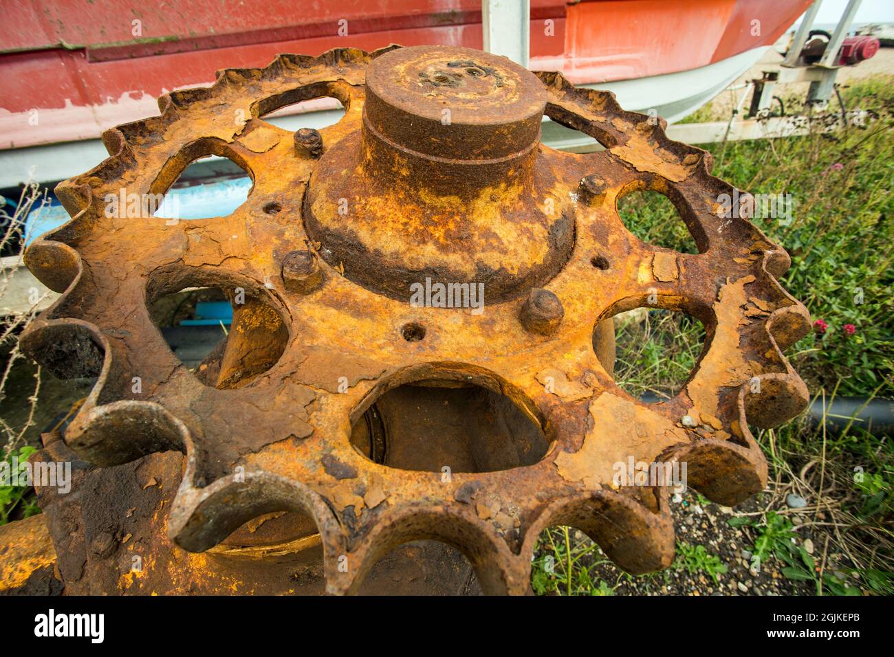 Large rusty iron cog wheel Stock Photo - Alamy