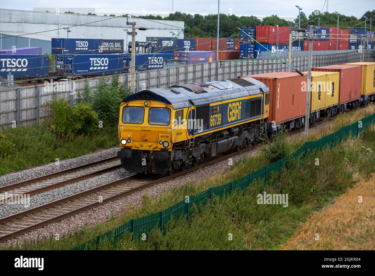 GB Railfreight Class 66 - 66739 "Bluebell Railway Stock Photo - Alamy