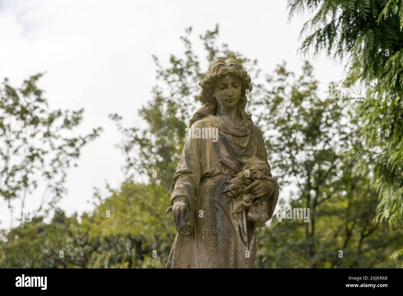 Overgrown statue woman hi-res stock photography and images - Alamy