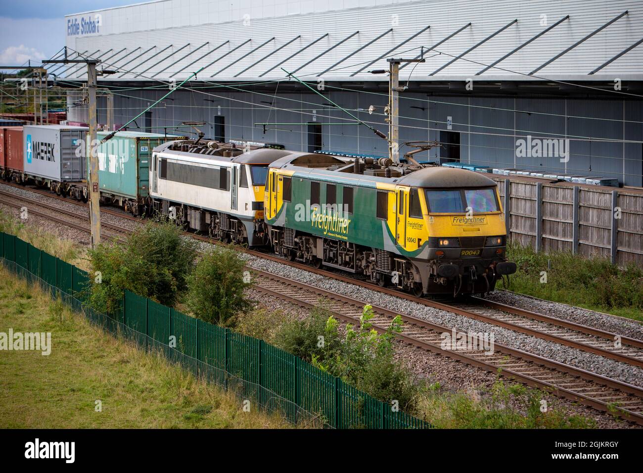 Class 90s hi-res stock photography and images - Alamy