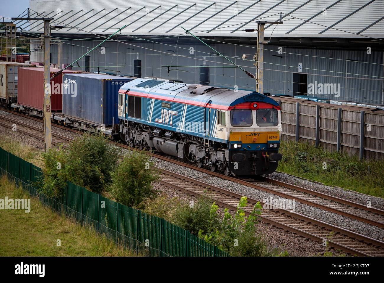 GB Railfreight Class 66 - 66747 "Made in Sheffield Stock Photo - Alamy