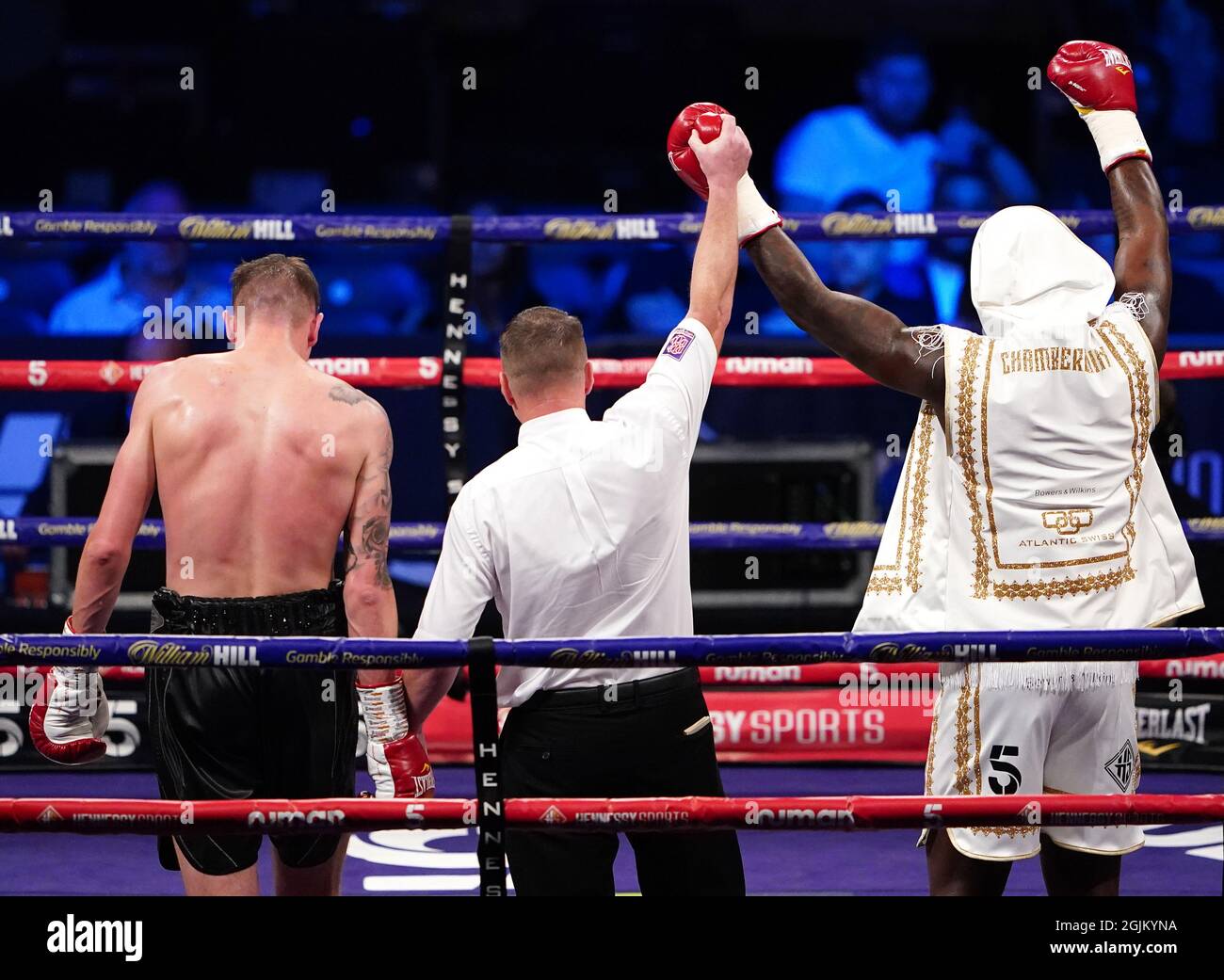Isaac Chamberlain (right) celebrates after Ben Thomas (right) retires ...
