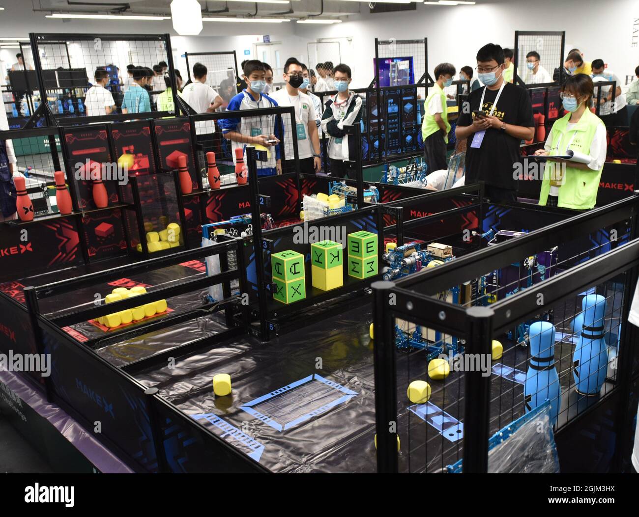 110 exhibitors hi-res stock photography and images - Alamy