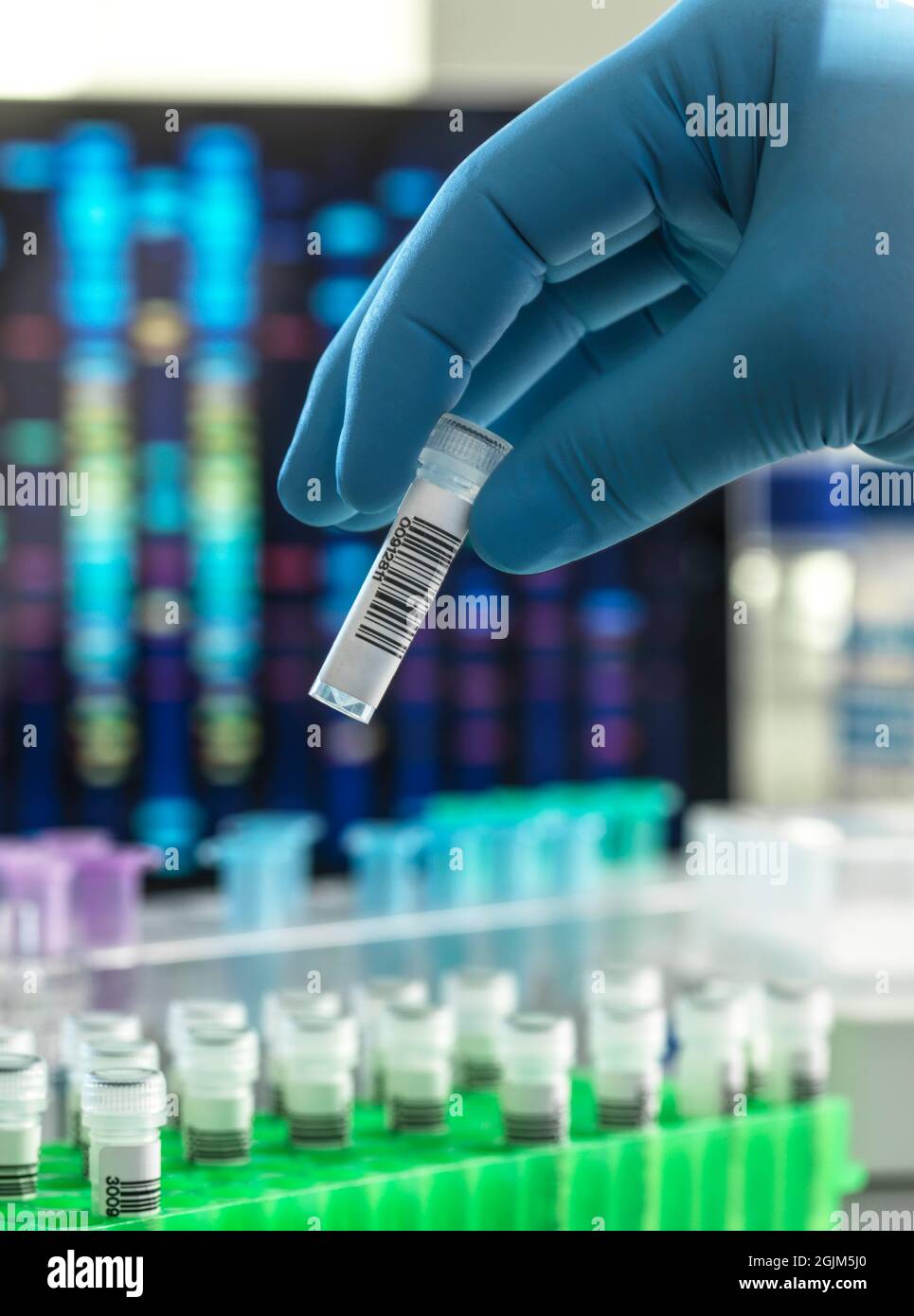 Scientist dna profile experiment hi-res stock photography and images ...