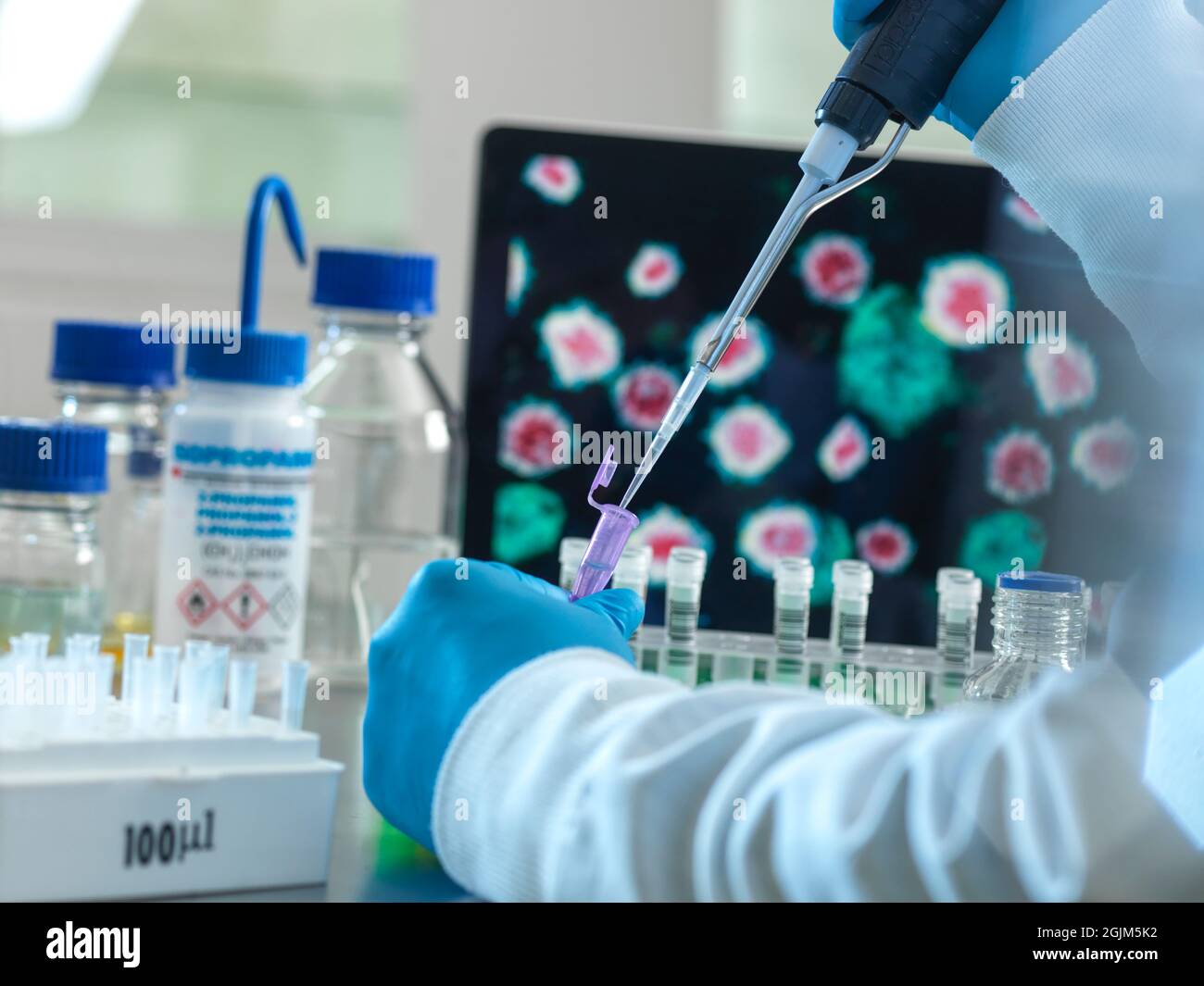 Tem of covid 19 virus hi-res stock photography and images - Alamy