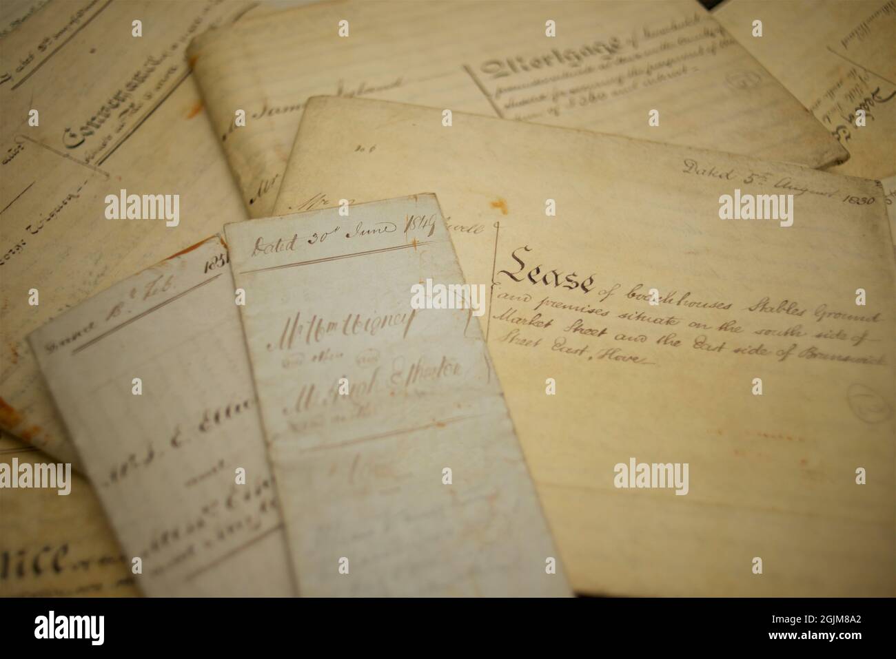 Old handwritten documents hi-res stock photography and images - Alamy