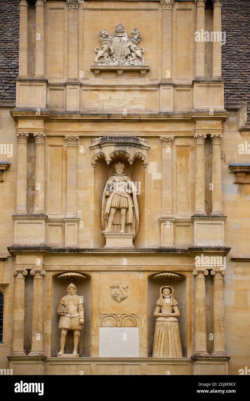 Detail of stone carved frontispiece in the Front Quad, Wadham College ...