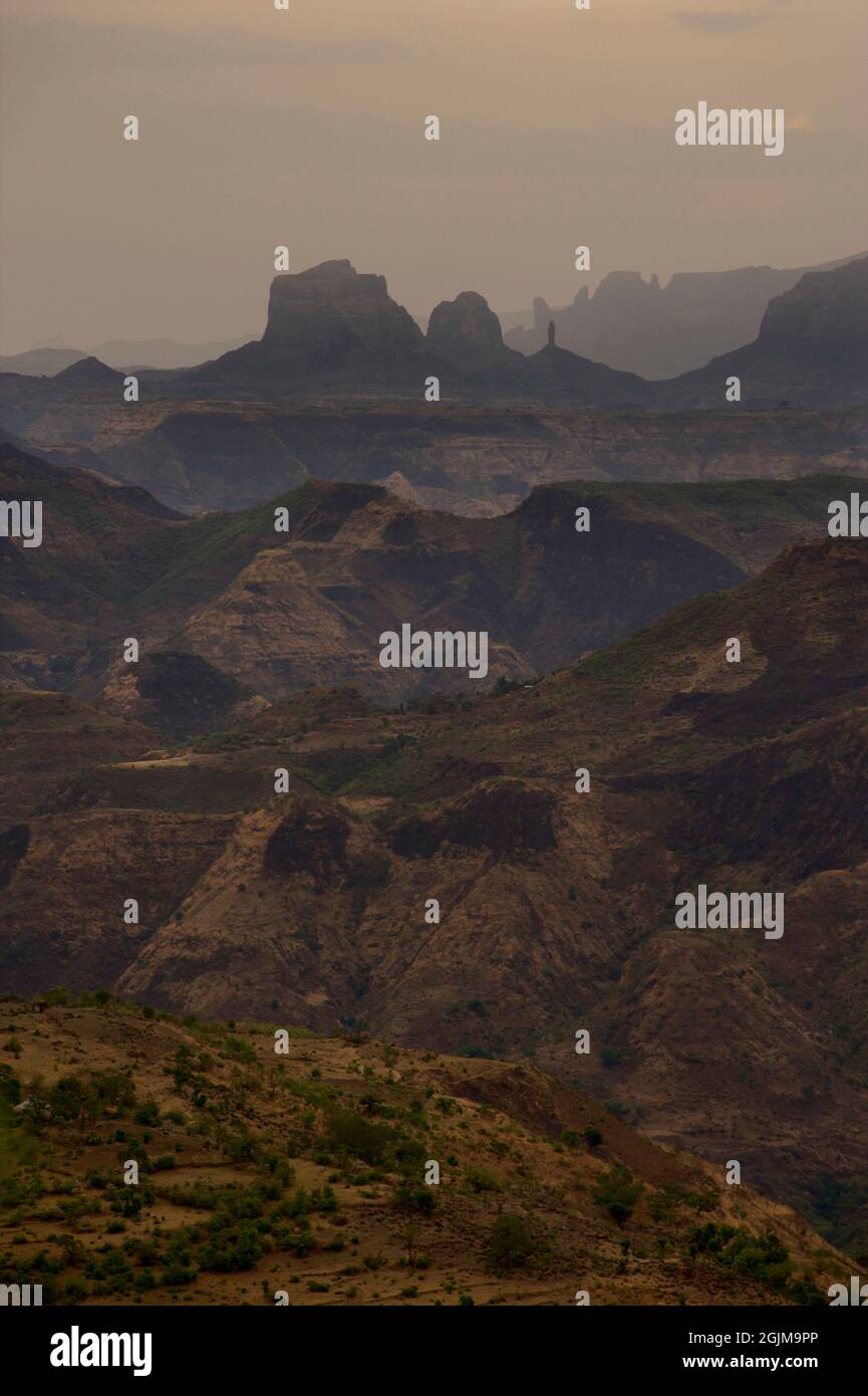 Foothills ecosystem hi-res stock photography and images - Alamy