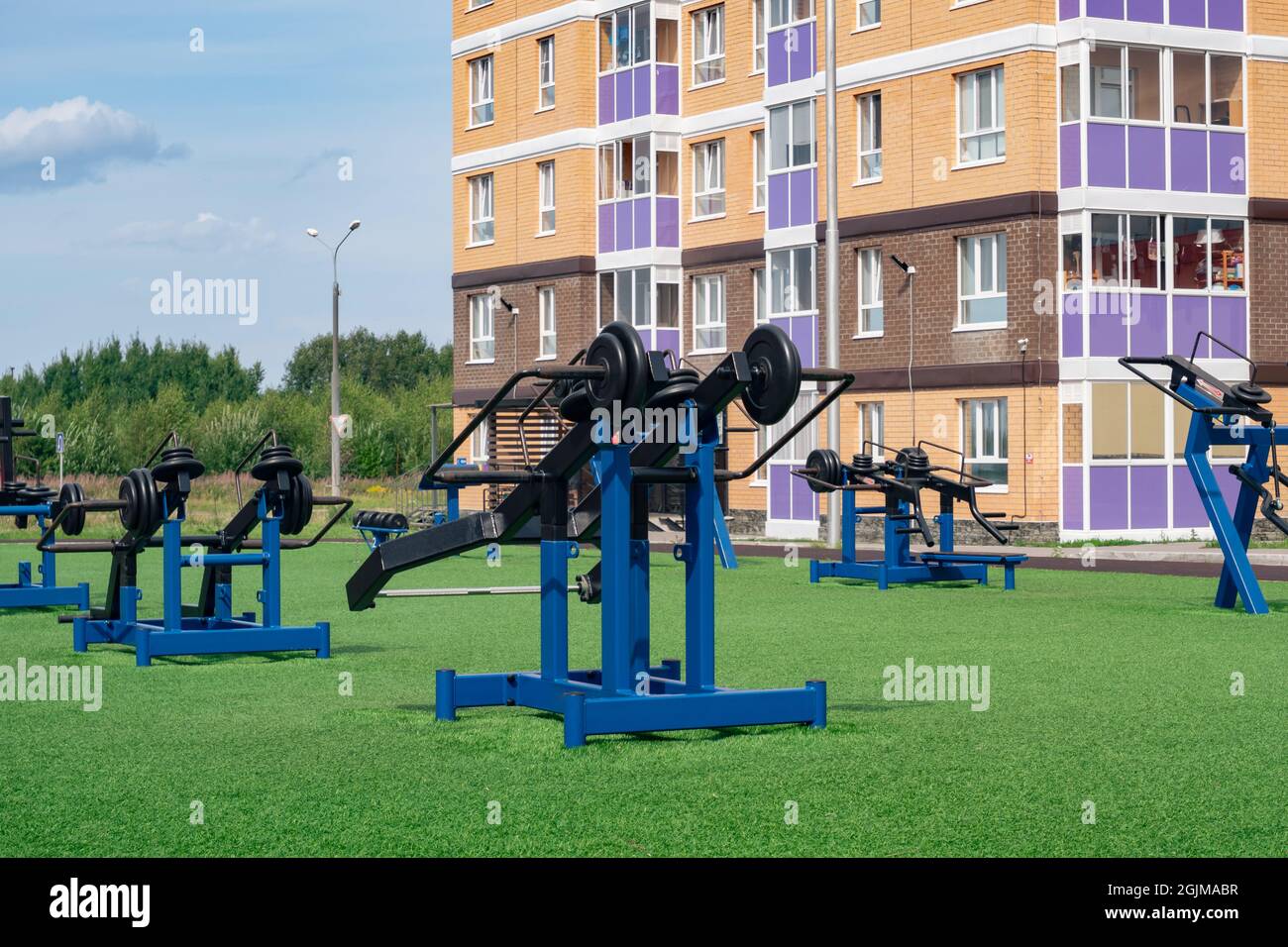 Barbell machines hi-res stock photography and images - Alamy