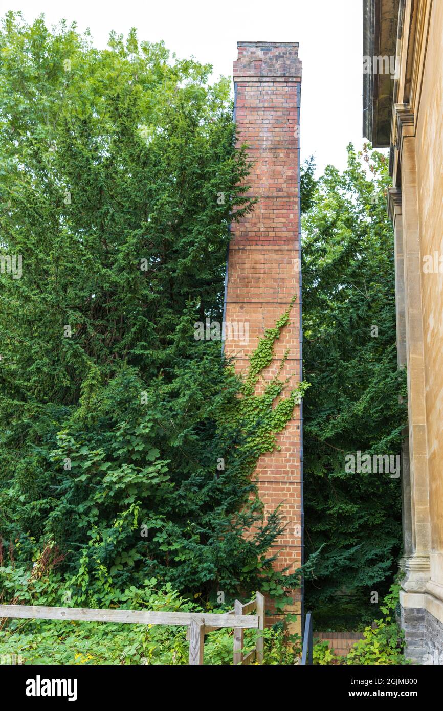 Crematorium chimney hi-res stock photography and images - Alamy