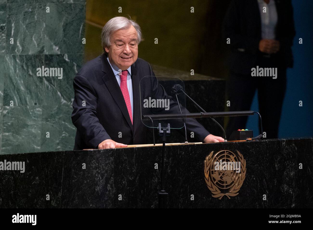 Un 2 hi-res stock photography and images - Alamy