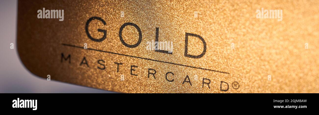 Gold mastercard hi-res stock photography and images - Alamy