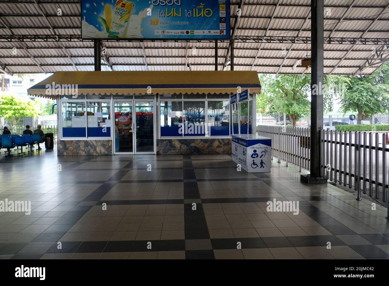 Pattaya to bangkok bus station hi-res stock photography and images - Alamy