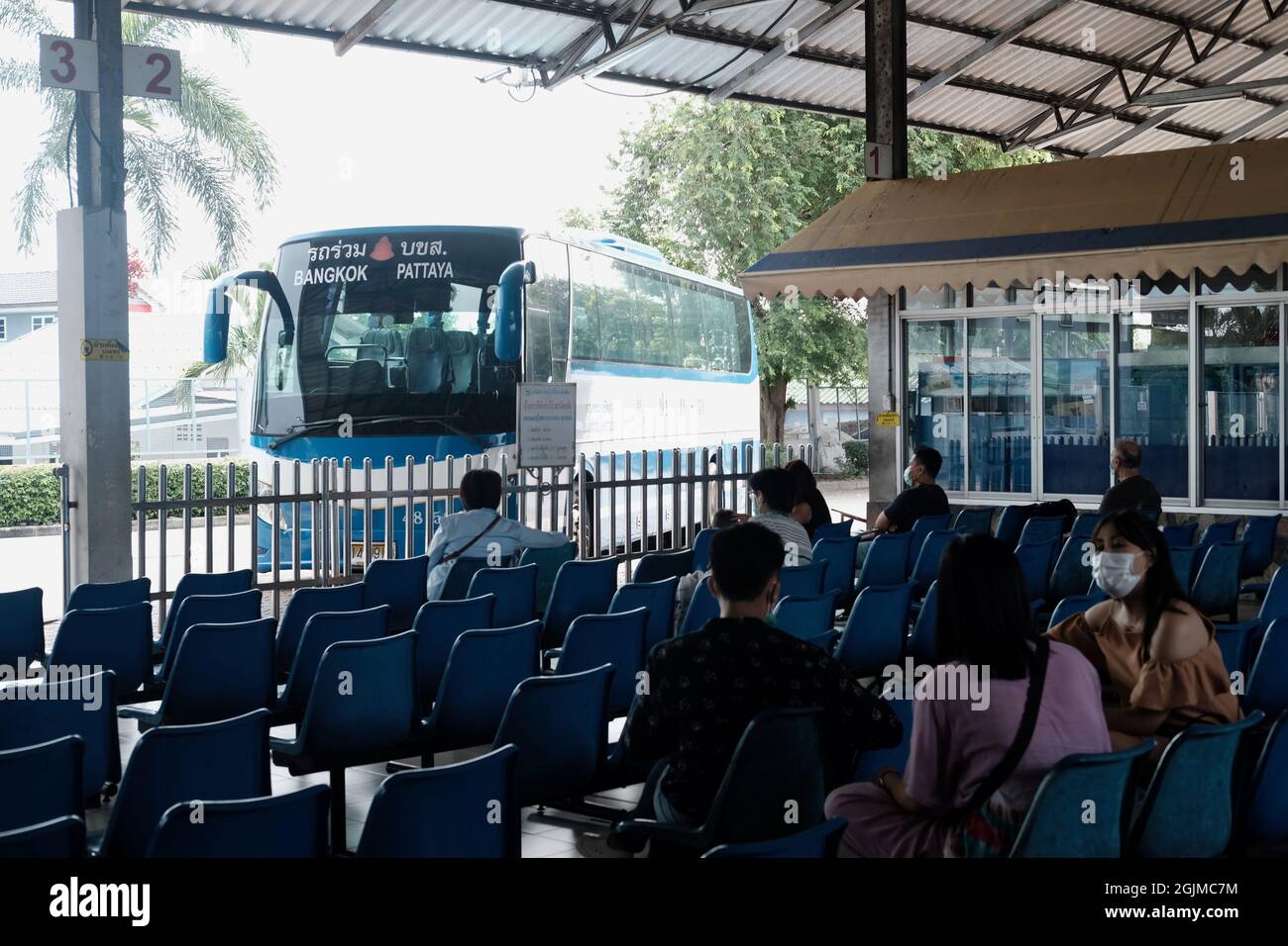 Pattaya to bangkok bus station hi-res stock photography and images - Alamy