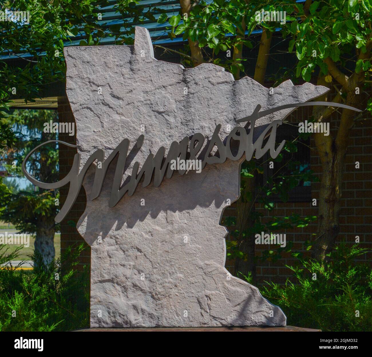 Welcome to Minnesota border sign at the state line Stock Photo - Alamy