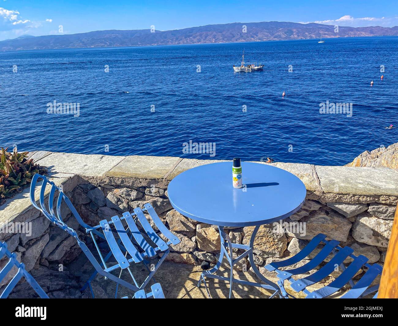 Hydra restaurants hi-res stock photography and images - Alamy