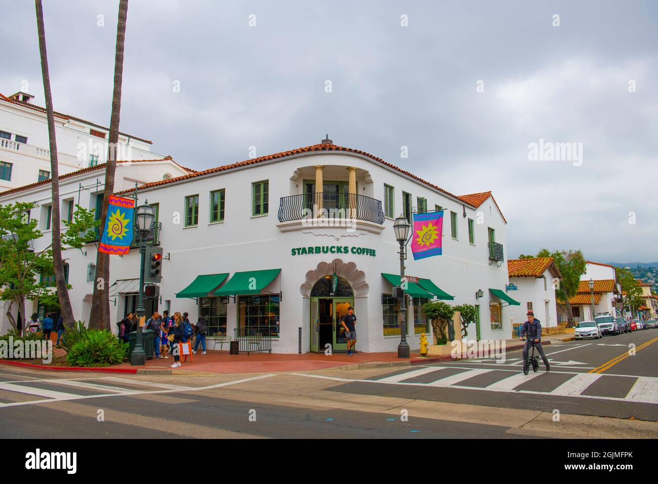 Starbucks Coffee in an antique Spanish colonial style building at 5 E ...