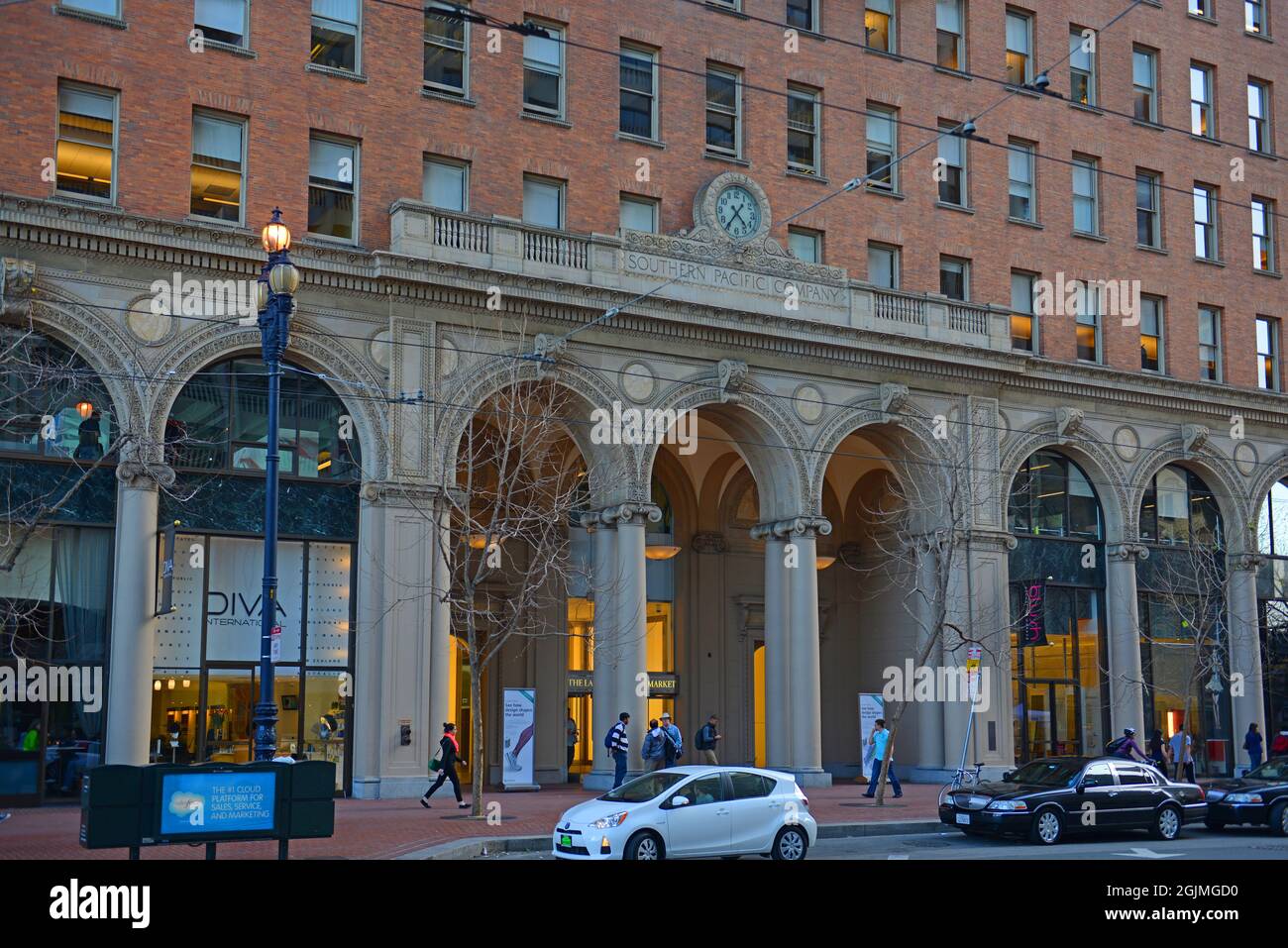 Southern Pacific Company building, built in 1917, is located at 1 ...