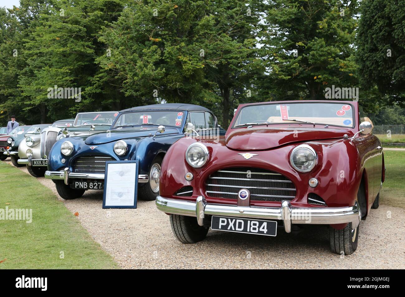 Jensen Interceptors (both 1954), Car Club Display, Concours of Elegance ...