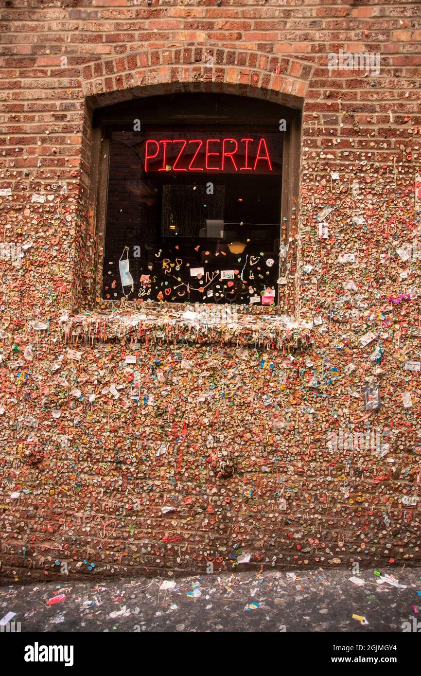 The Great Gum Wall of Seattle is an alley near Pike Place Market in ...