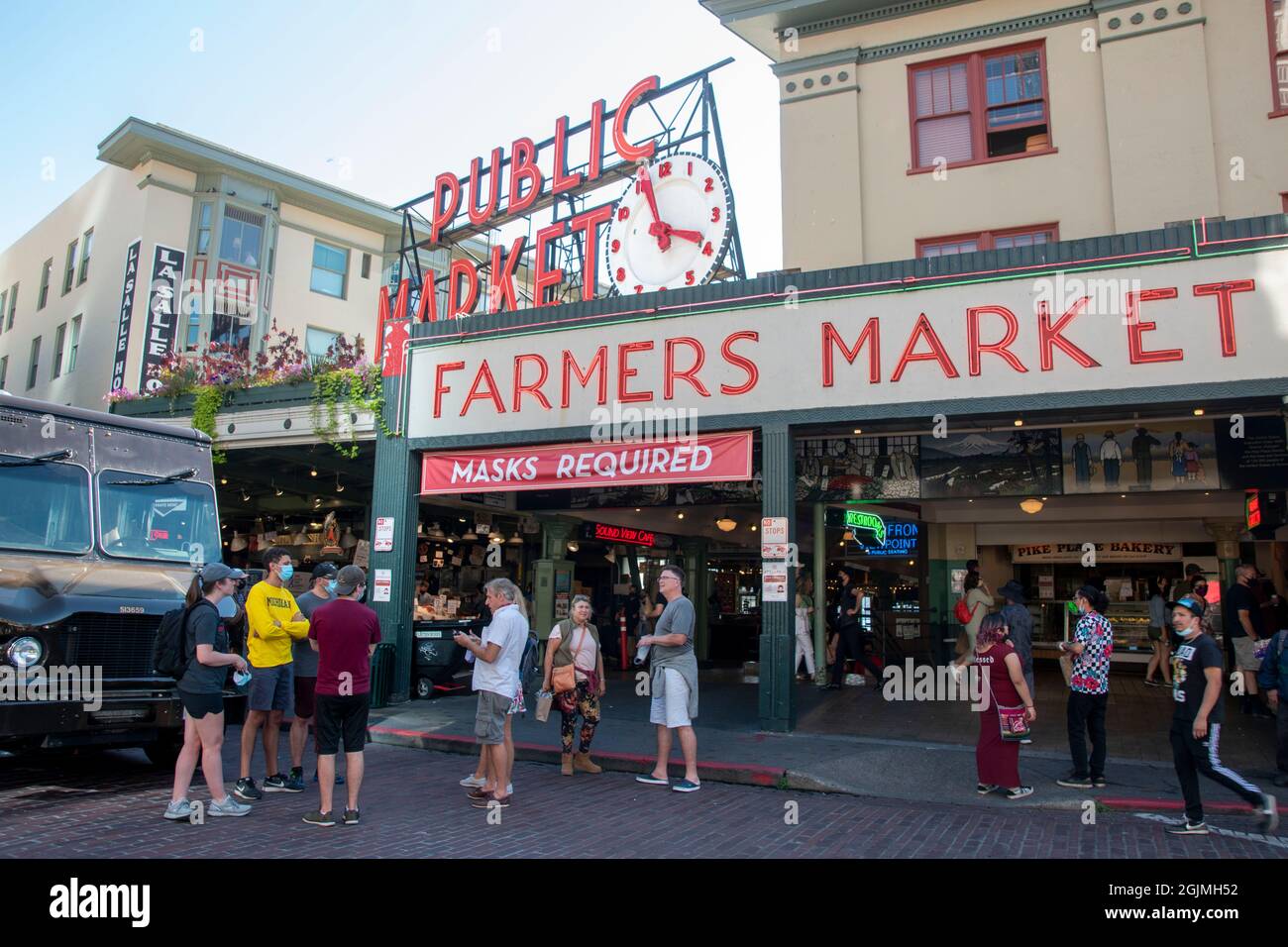 Pikes Place Market is a famous farmers market in downtown Seattle ...
