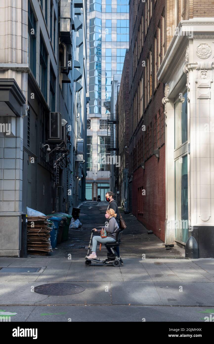 Seattle downtown alleyway hi-res stock photography and images - Alamy